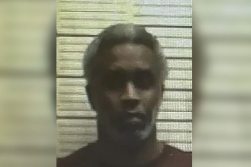 Diddy Prison Intake Photo Surfaces, He Now Works in Chapel Librar ...